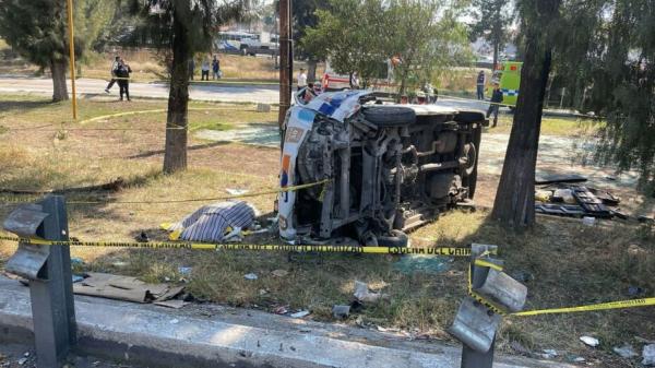Volcadura De Combi Deja Un Muerto Y 10 Heridos En La México Pachuca