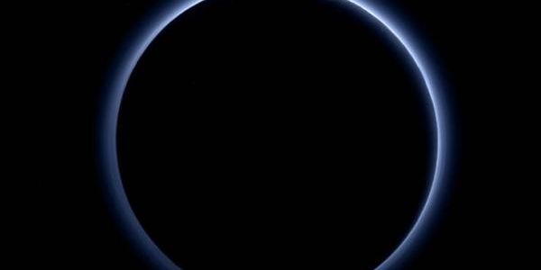 NASA revela que Plutón tiene cielo azul y agua helada - El Sol de Nayarit