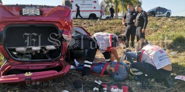 Accidente Automovilístico Deja Dos Heridos Sobre La Carretera A
