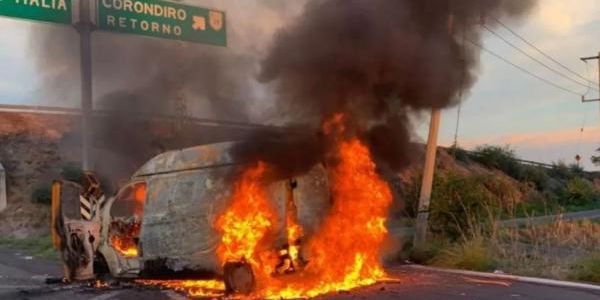 Queman Vehículos Y Bloquean Carreteras En Michoacán El Sol De Nayarit